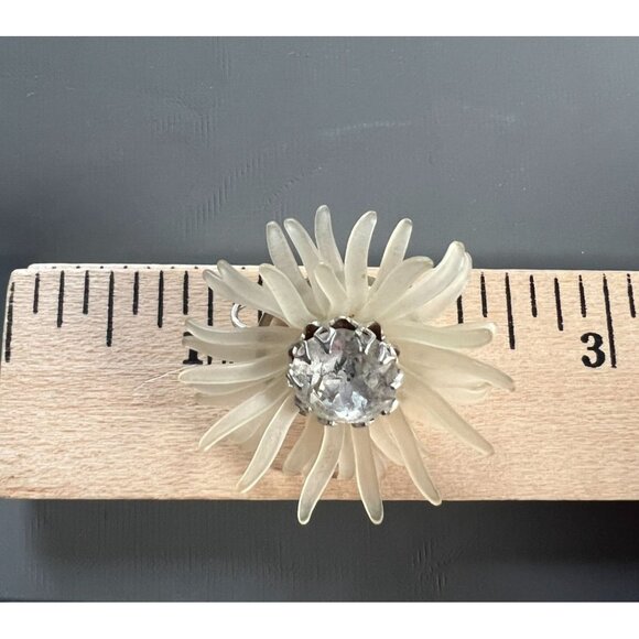 Kramar | Jewelry | Vintage Kramer Daisy Brooch Clipon Earring Daisy ...